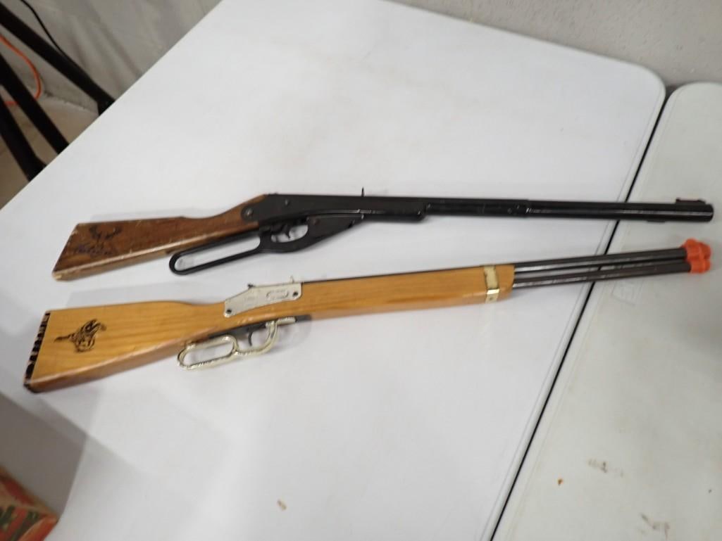 Daisy Buck Bb Gun And A Replicas By Parris Bb Gun Savannah, Tn Auction