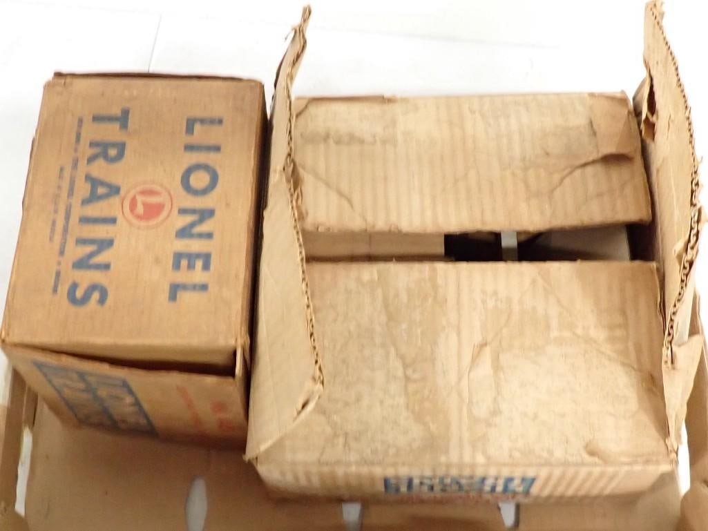 Lionel #445 Switch Tower, #352 Ice Depot With Reefer In Original Boxes ...