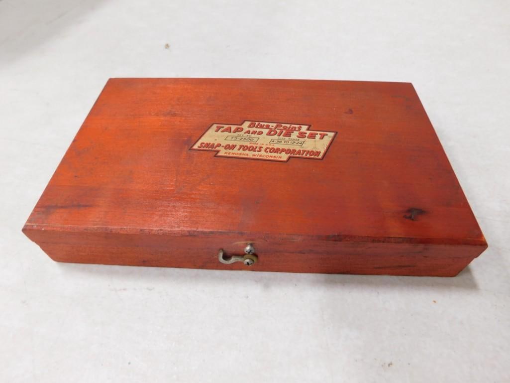 Vintage Snap-on Tools Blue-point Tap And Die Set With Wooden Case Td ...