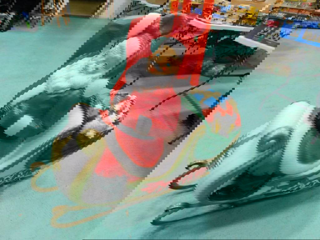 Vintage Santa With Sleigh Blow Mold Made In Usa Fcam Plastics Auction