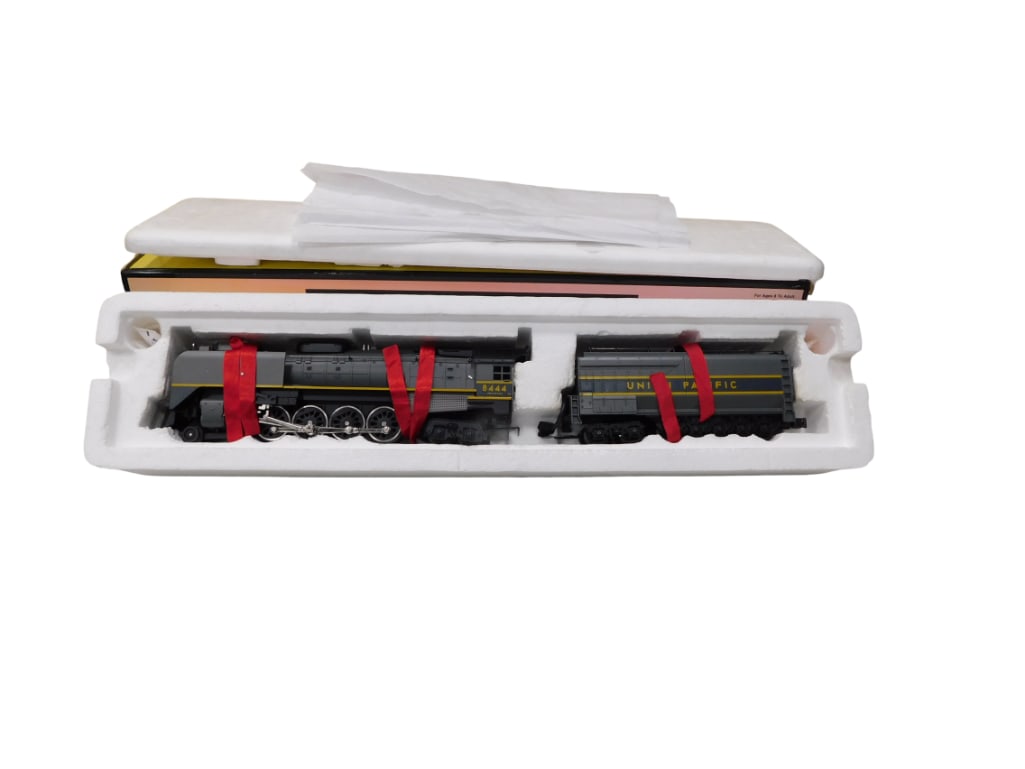 Mth Rail King 4-8-4 Fef Northern Steamer Engine And Tender In Original ...