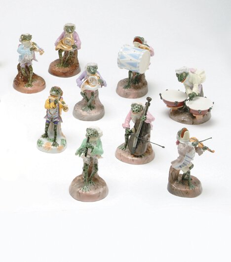 Sitzendorf Porcelain Frog Band Late 19th C. Set O
