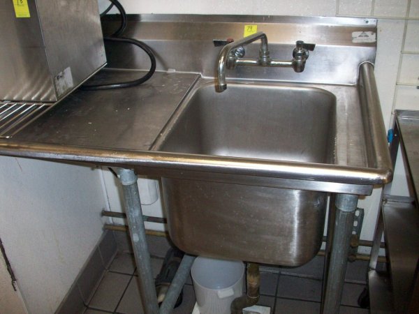 79: One Bay Deep Well Sink, Stainless Steel w/ Drainboa
