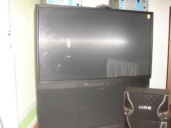 Mitsubishi Rear Projection Tv 65" Model# Ws 65807