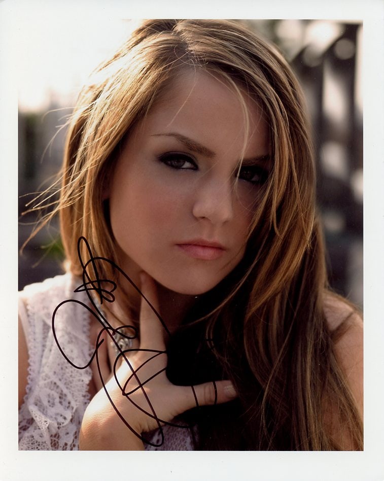 Jojo Levesque Aquamarine / Rv In Person Signed Photo Auction
