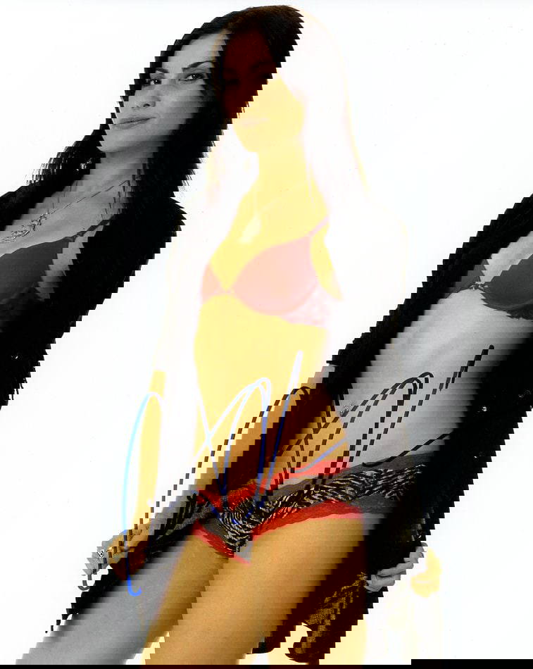 Carly Pope Glasshouse / Elysium In Person Signed Photo Auction