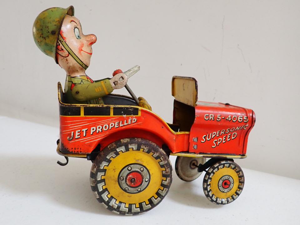 Wind Up Tin Toy. G.i. Joe Jouncing Jeep Unique Art Mfg. Co. Auction