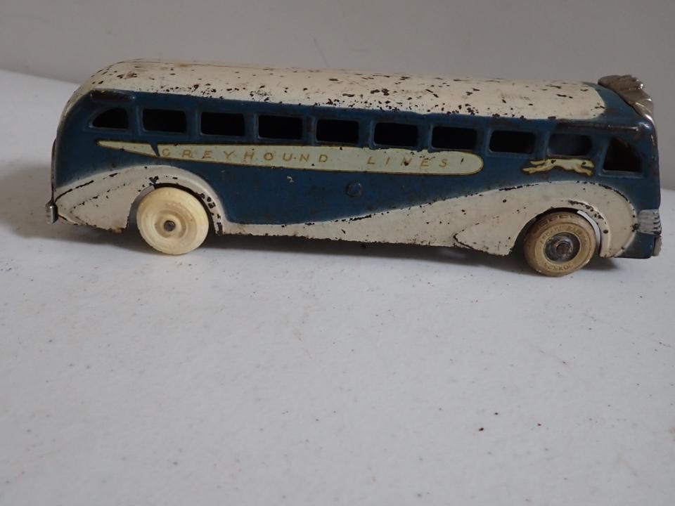 Arcade Grey Hound Streamliner Bus - Cast Metal Auction