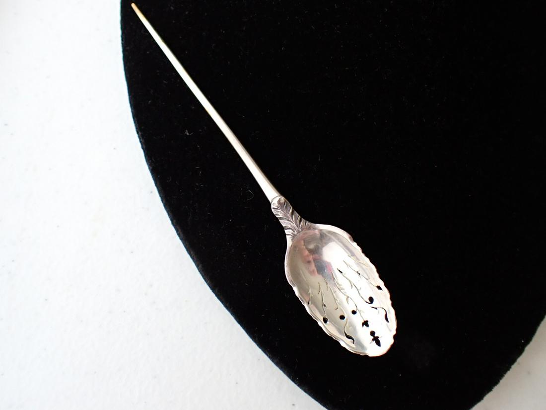 Rare English Sterling Mote Skimming Spoon Auction