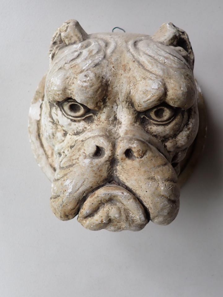 Plaster Bull Dog Wall Hanging 5" X 8" Diameter Auction