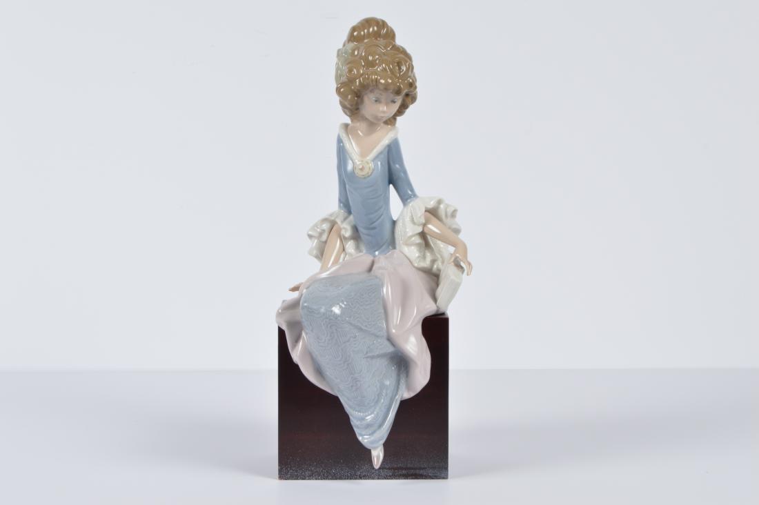 Lladro Figurine 'girl Reading Book' On Wood Plinth