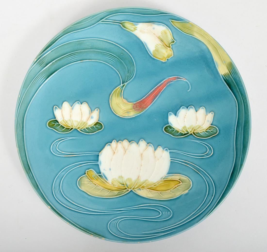 Elegant Lily Pad Plates Gallery