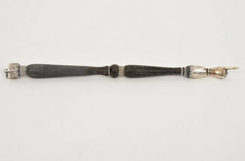 Judaica Dark Wood And Silver Yad Torah Pointer