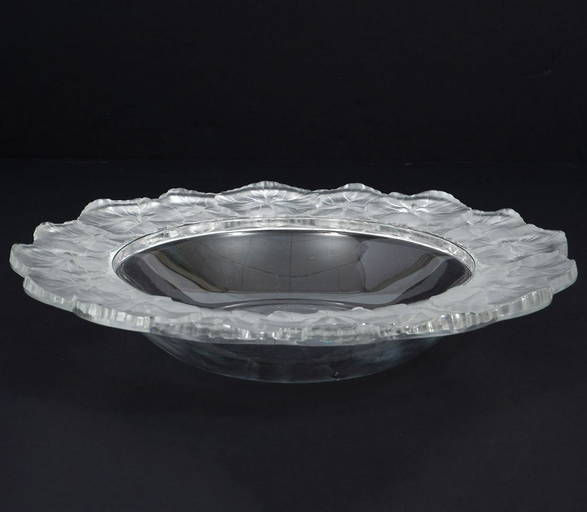 Lalique Frosted Crystal "honfleur" Geranium Bowl