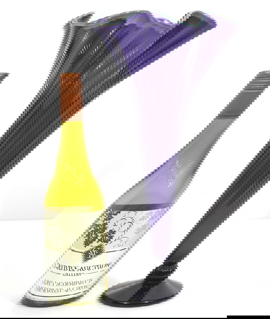 Rick Strini Art Glass Ruffled Edge Trumpet Vase - Jan 14, 2025 | C ...