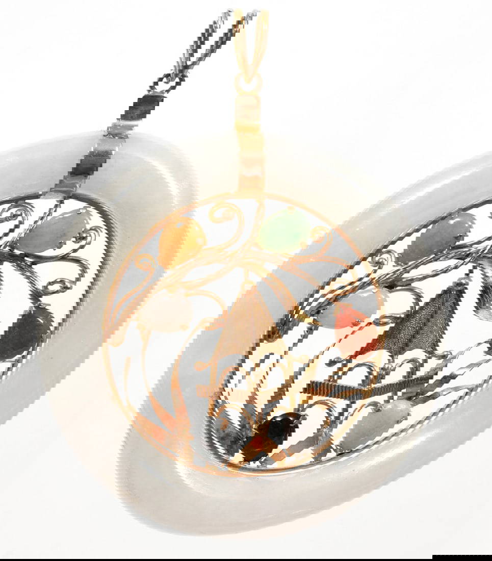 Circular Jadeite Pendant 14k Yg Pagoda Theme Auction