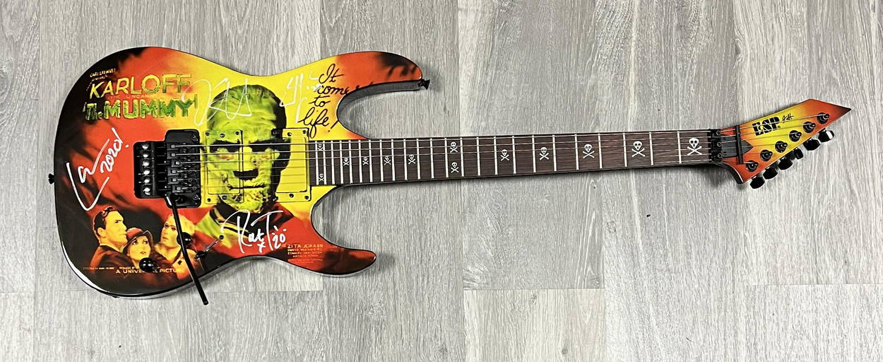 Metallica Autographed Guitar RARE GRAPHICS - Nov 22, 2022 | ICZ ...