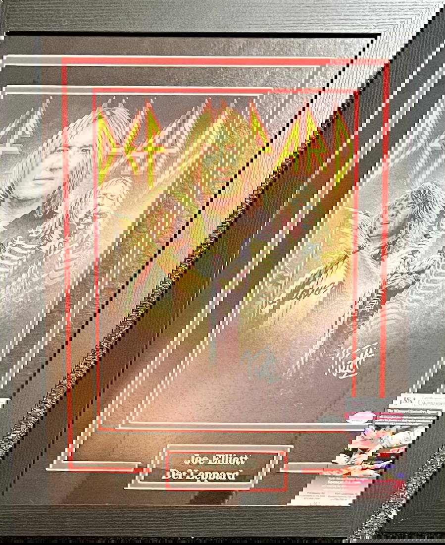 Joe Elliott Autographed 16x20 Photo Auction