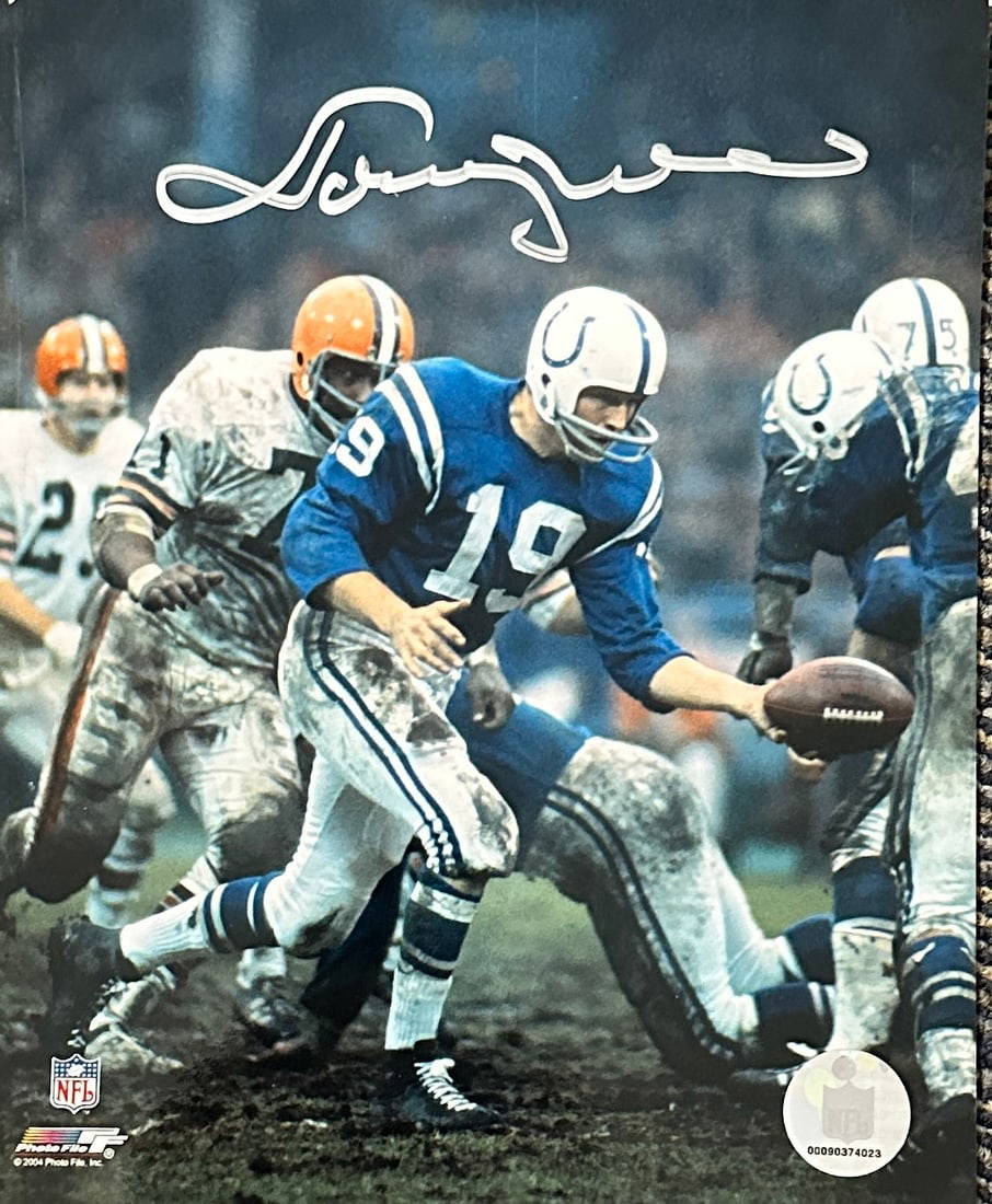 Johnny Unitas Autographed 8x10 Auction
