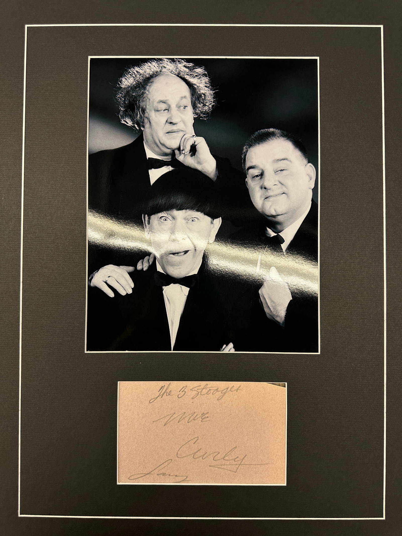 3 Stooges Autograph Display Auction