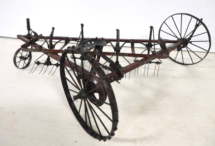 Salesman Sample Hay Rake/tedder