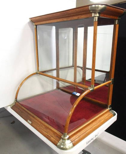 Curved Front Display Case