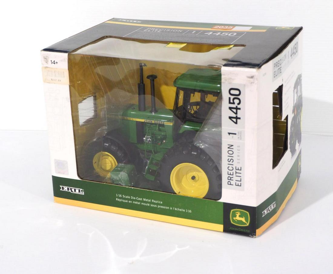 Ertl John Deere 4450 Chaser