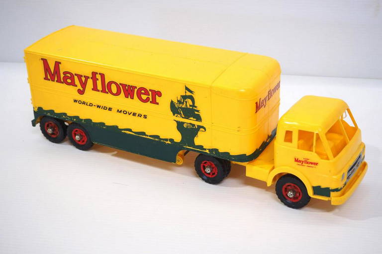 Product Miniatures Mayflower Semi Truck
