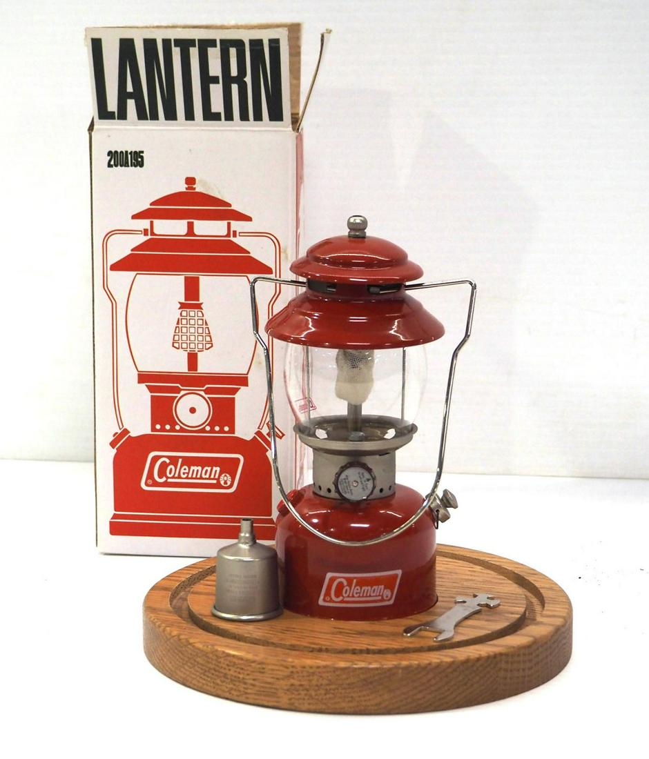 Salesman Sample Coleman 200a Lantern