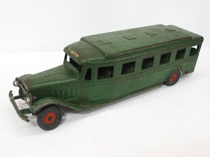 Cor-Cor Bus with battery lights (#0798) on Sep 09, 2022 | Chupp ...