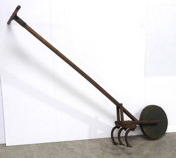 Planet Jr V Hoe Push Type Cultivator