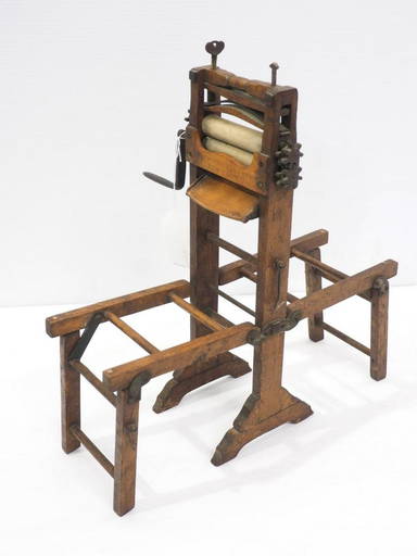 Salesman Sample Clothes Wringer