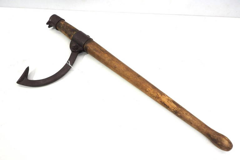 Warren Axe & Tool Co. kant hook (#0661) on Mar 10, 2023 | Chupp Auctions & Real Estate, LLC in IN