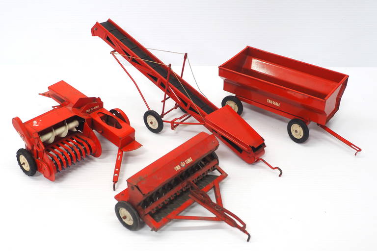 (4) Tru Scale Farm Implements