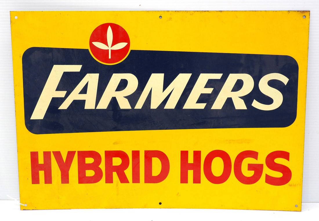 Farmers Hybrid Hogs Sign Auction