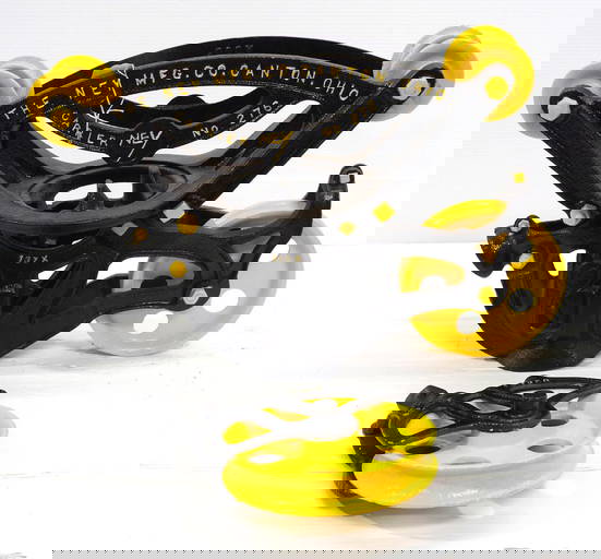 Ney 4 Wheel Hay Car With Badge