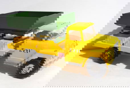 Ertl Custom Grain Hauler Truck