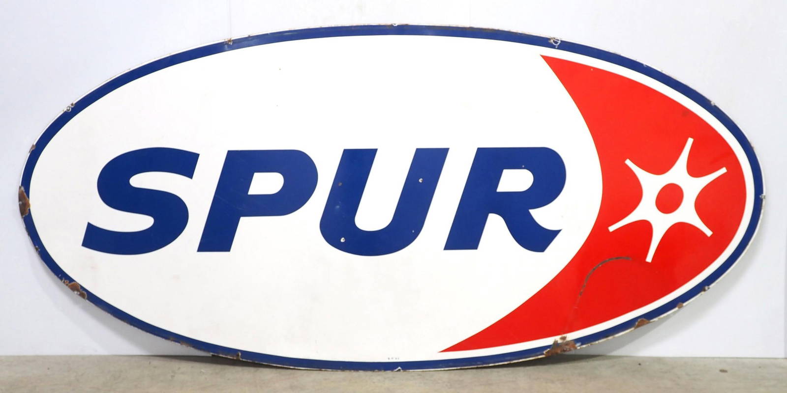 Spur Sign Auction