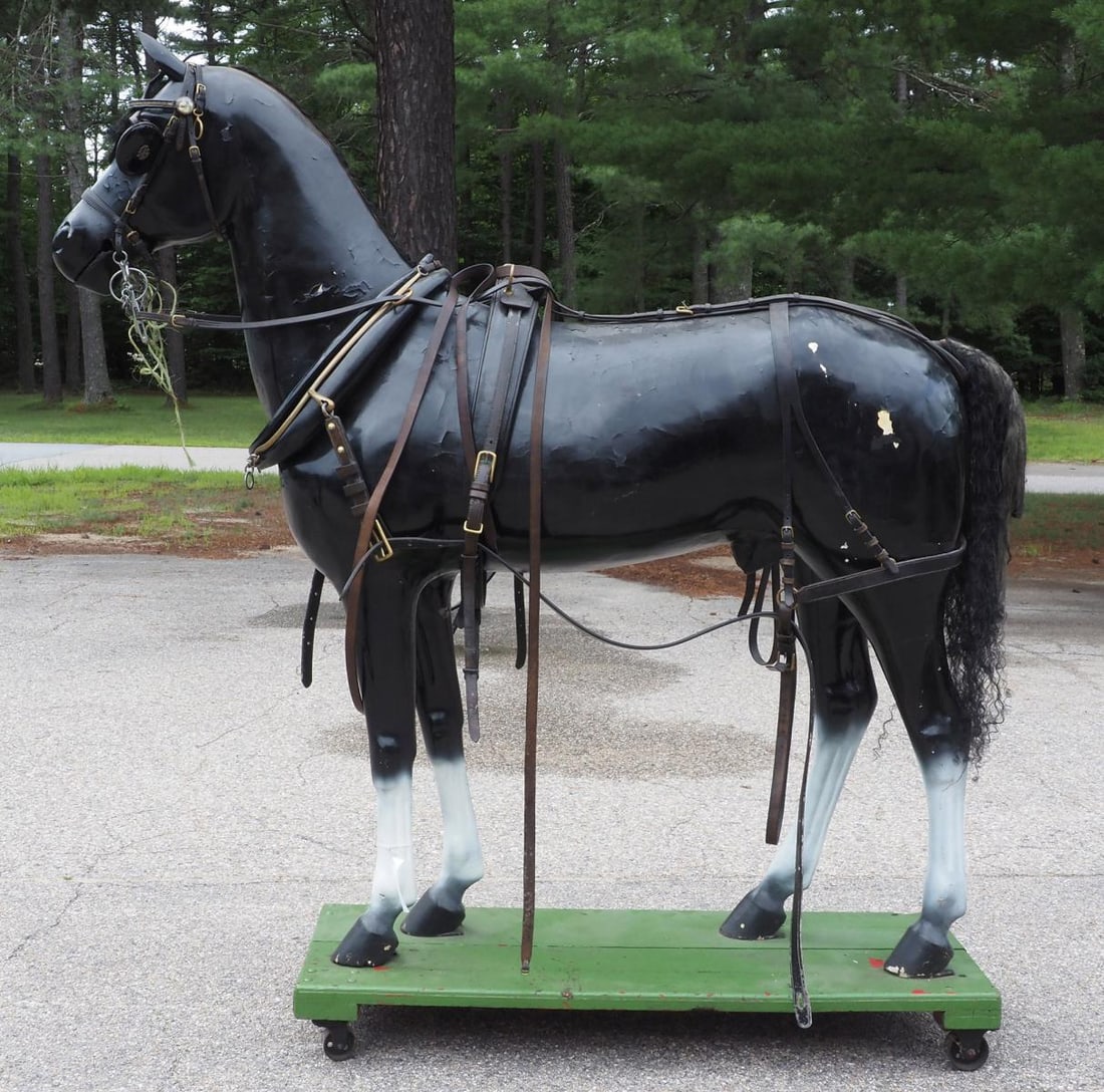 Harness Makers Display Horse Auction