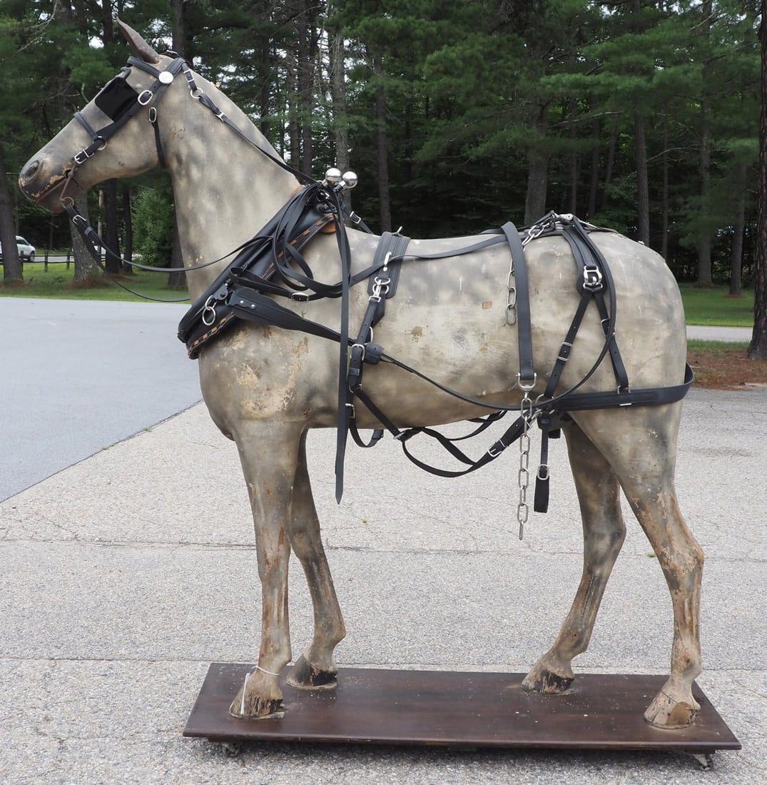 Harness Display Horse Auction