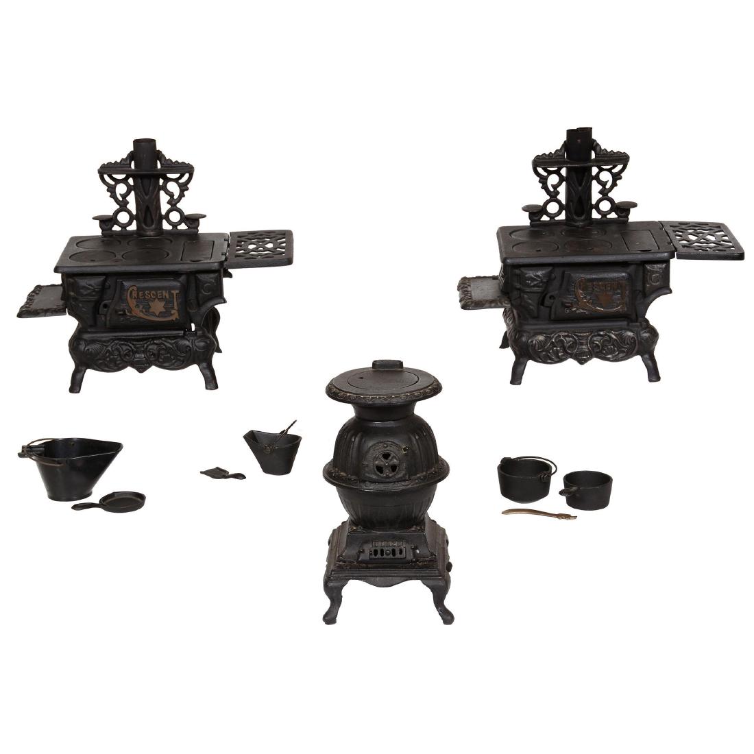 G. F. Filley cast iron Charter Oak No. 503 stove