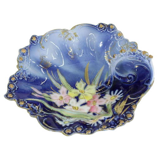 Handled Nappy R.s. Steeple Mark 6.5"