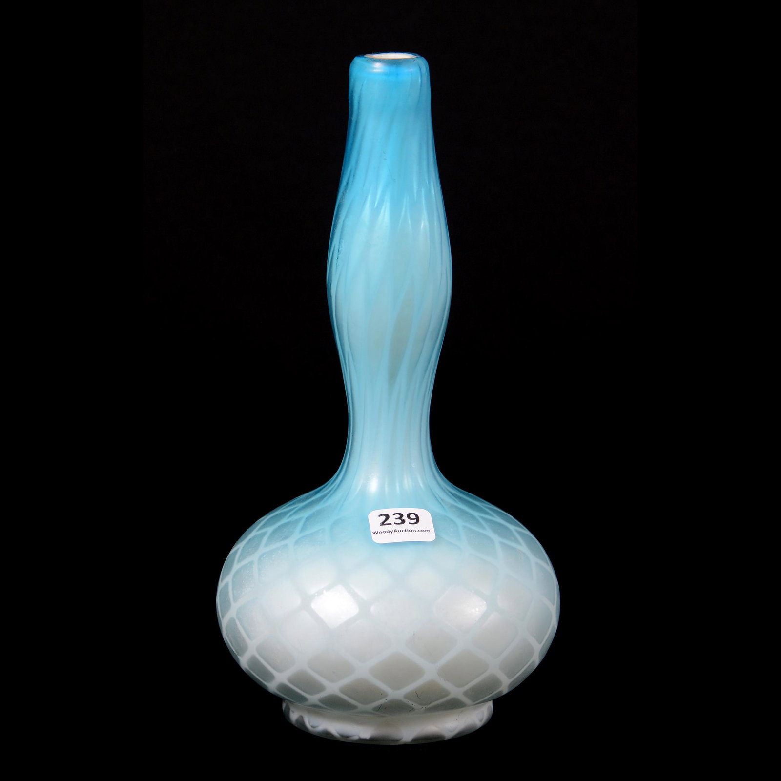 Vase, Blue Satin Mother Of Pearl Diamond Quilted Art - Jul 25, 2020 ...