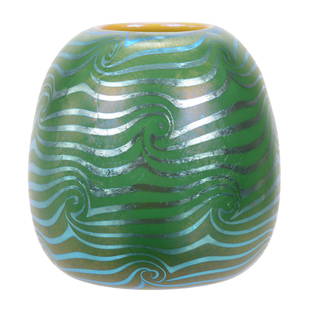 Durand Beehive Art Glass Vase