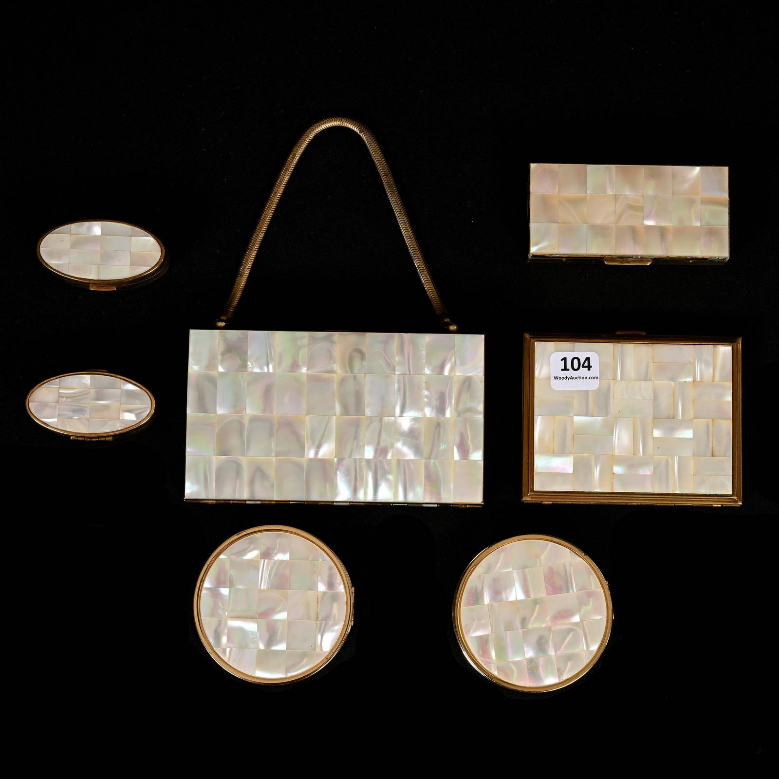 Mother Of Pearl Compacts, Cigarette Cases & Purses Auction