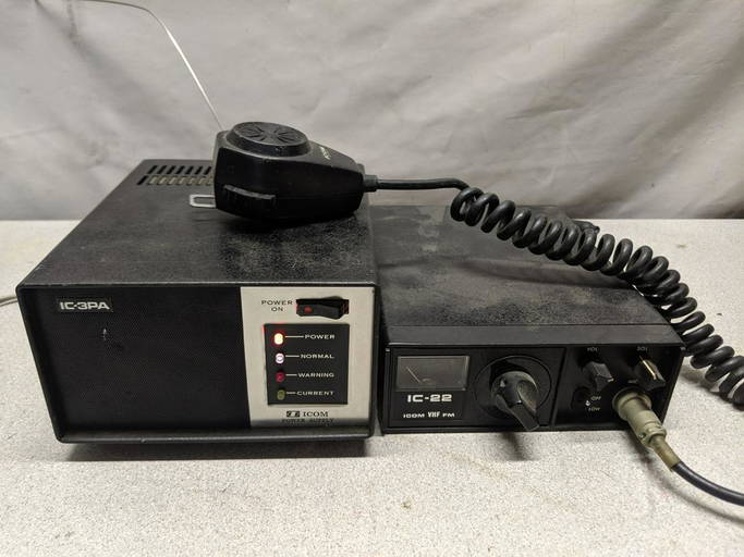 Icom Ic 22 Cb Radio W/ Imp 500 Mic & Ic 3pa Power
