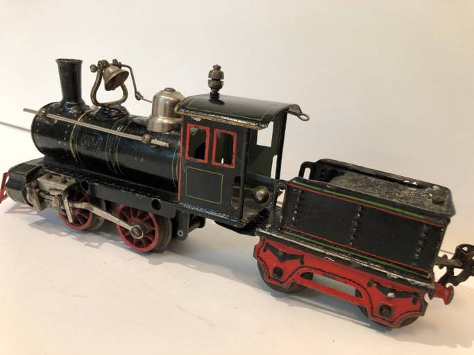 C1910 O Gauge Marklin Clockwork Locomotive & Train Tend