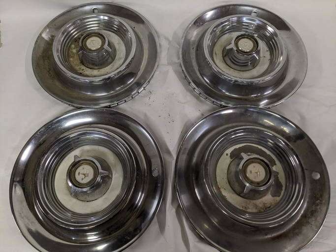 Set 4 1960's 14" Generic Spinner Hubcaps (#5720) on Oct 23, 2022 ...