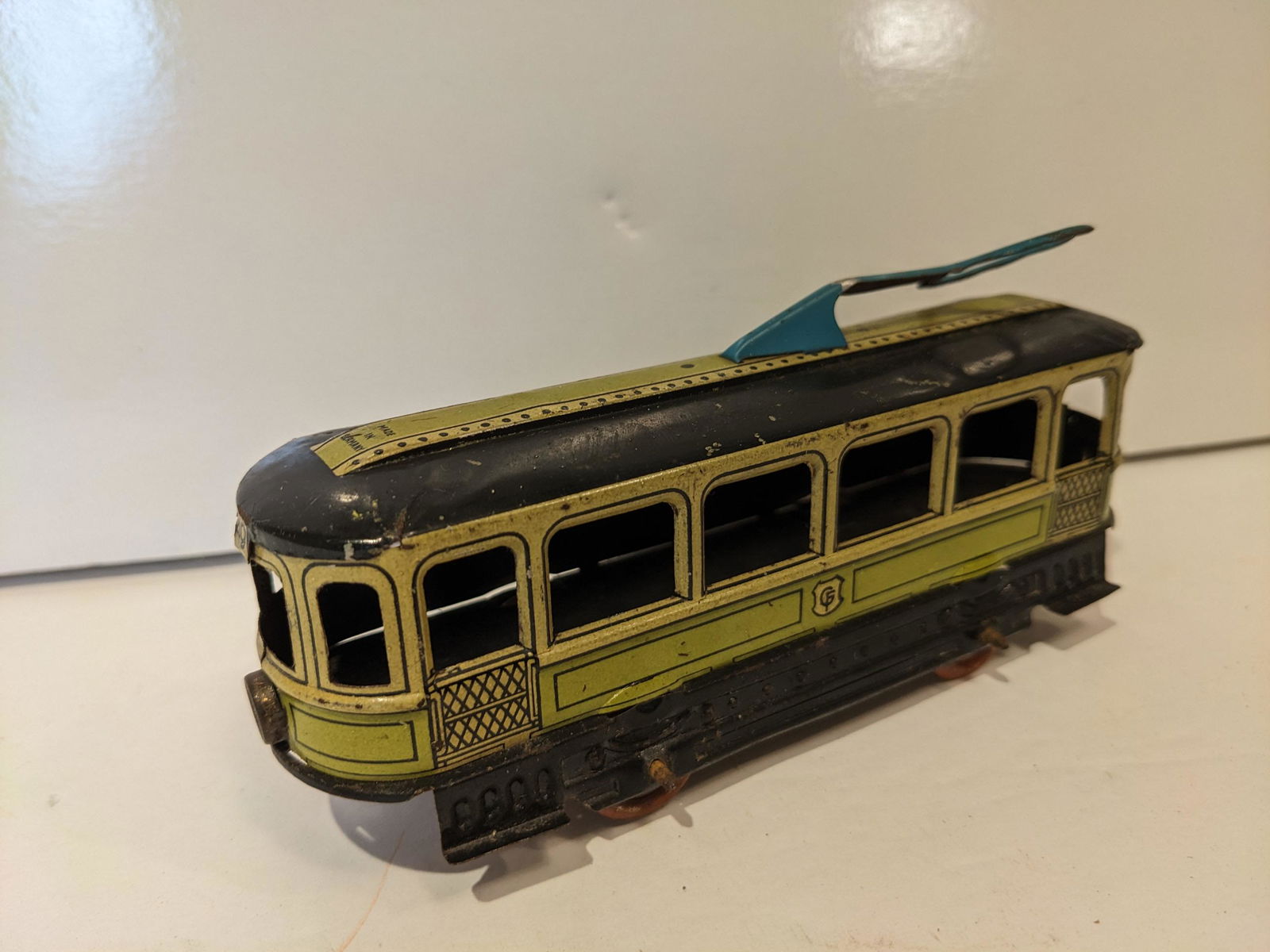 c1920 Small German Tin Litho Trolly Car Push Toy (#16044) on Jan 15 ...