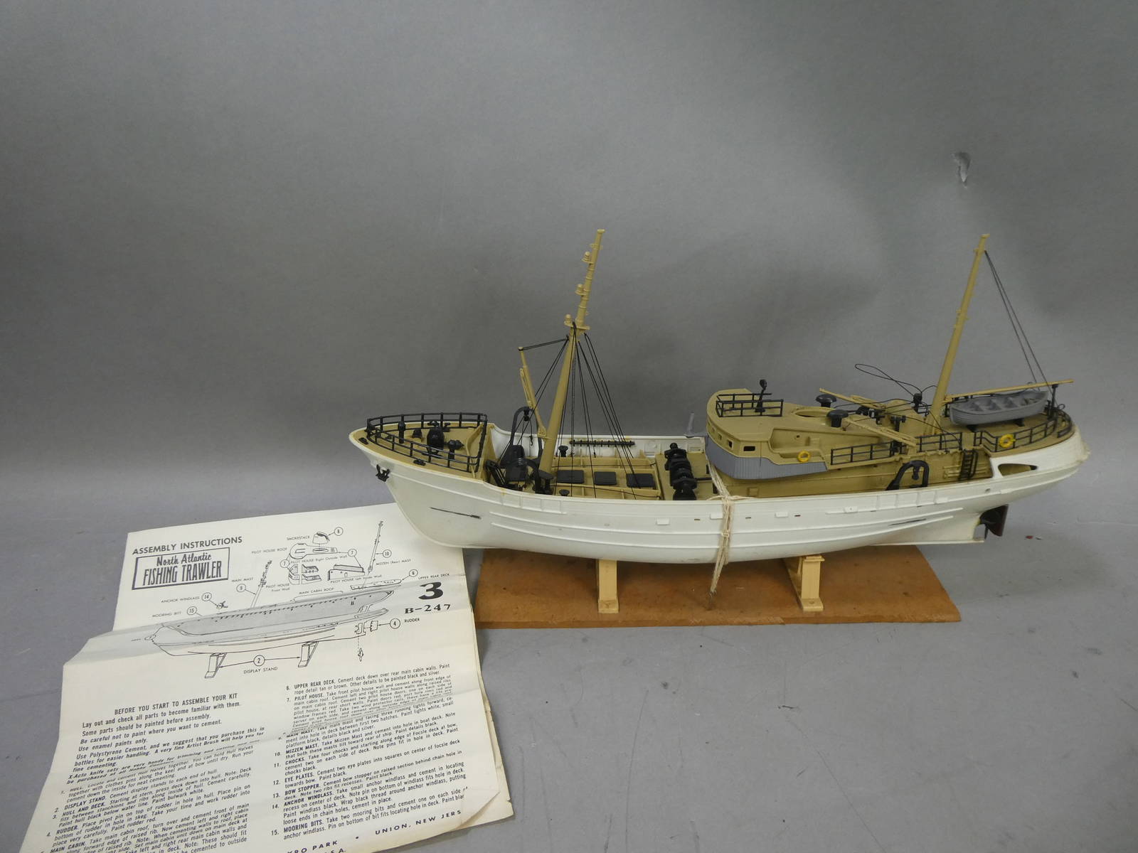 Pyro Plastics North Atlantic Fishing Trawler Built Ship Model Auction